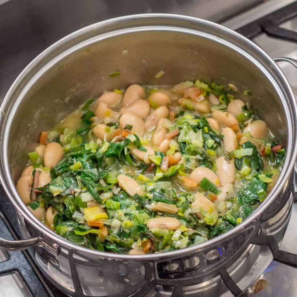 How to Make the Best White Beans Recipe - That Susan Williams